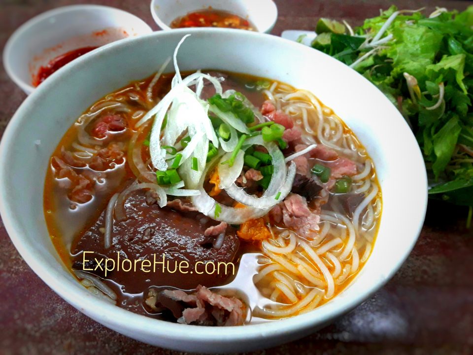 BÚN BÒ HUẾ - Vietnamese spicy beef noodle soup in Hue style-Hue Food